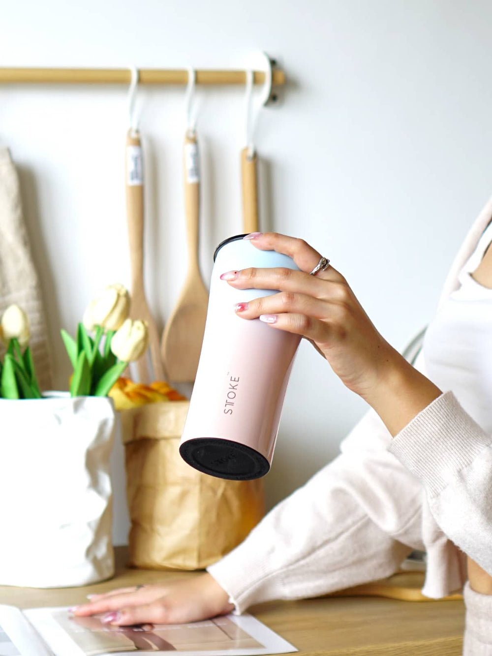 STTOKE - The World's First ShatterProof Ceramic Reusable Cup
